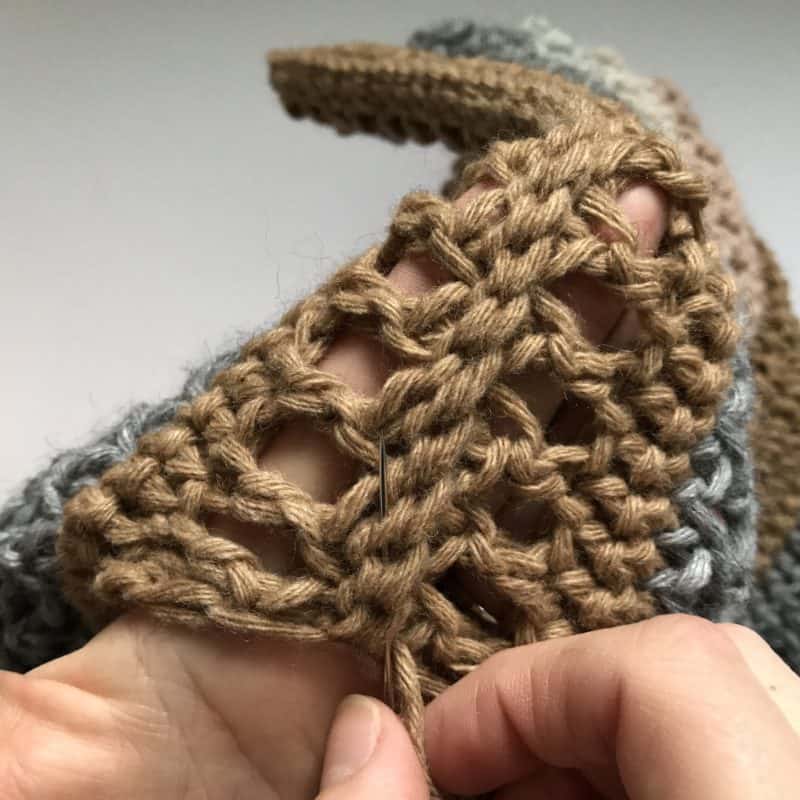 The Coffee Shop Wrap - Free Crochet Pattern | HanJan Crochet