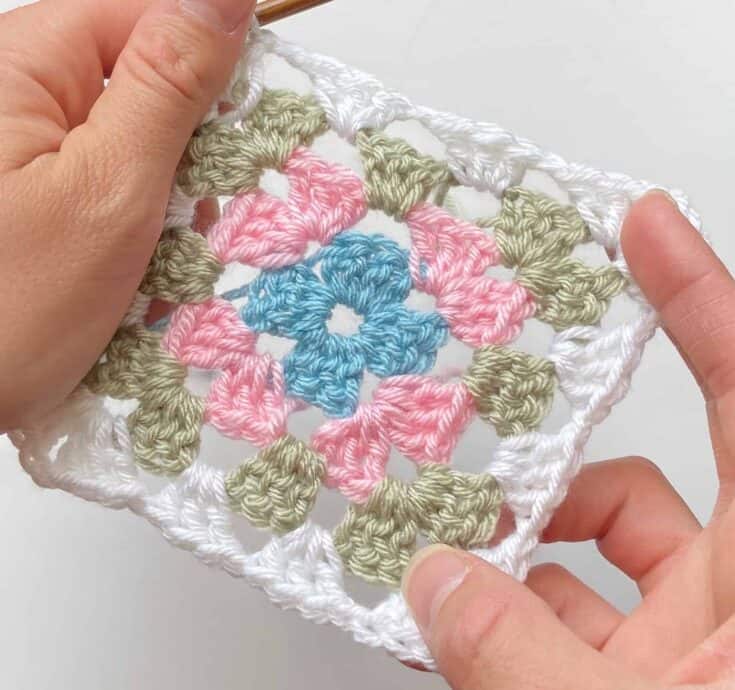 10 Solid Granny Square Patterns | HanJan Crochet