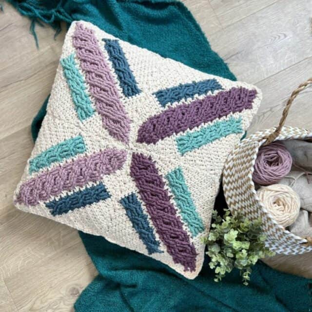 Solid Granny Square Blanket Pattern | HanJan Crochet