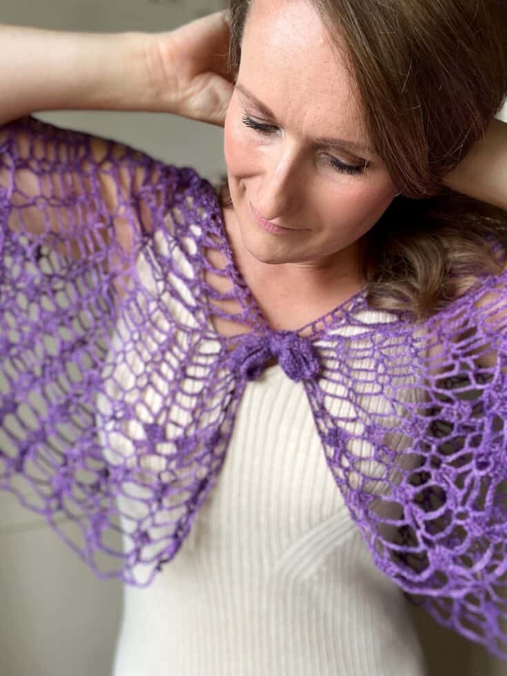 Lace crochet cape pattern to wear 3 ways | HanJan Crochet