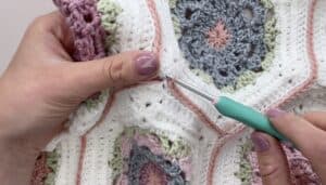Joining Crochet Hexagons Together | HanJan Crochet