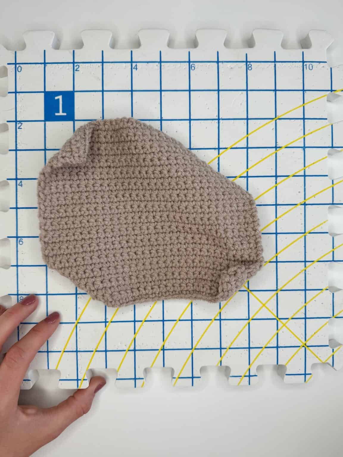 How to Make a Crochet Gauge Swatch, and Why it's So Important | HanJan ...